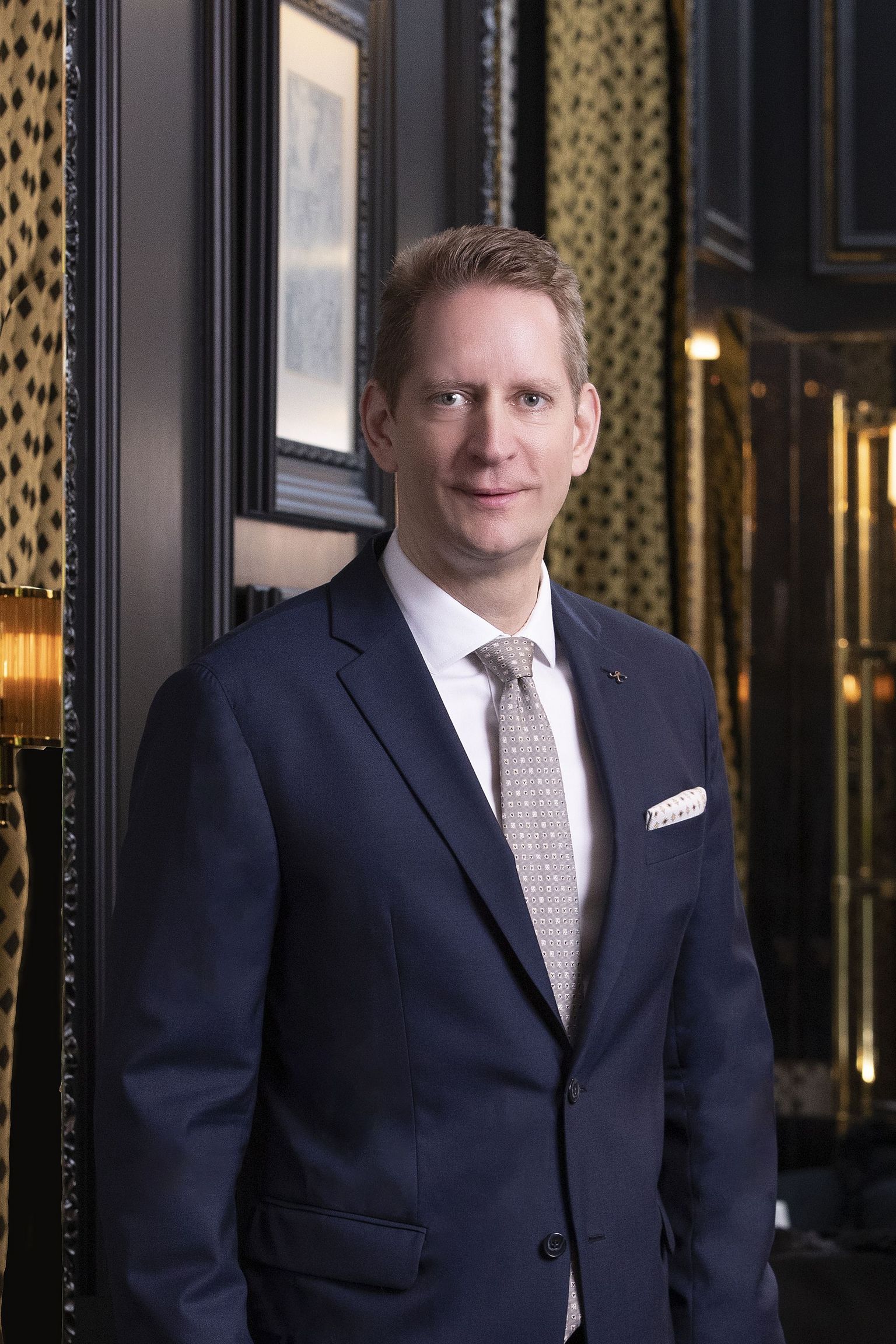 Christian Ruge Named New GM of Sindhorn Kempinski Hotel Bangkok ...