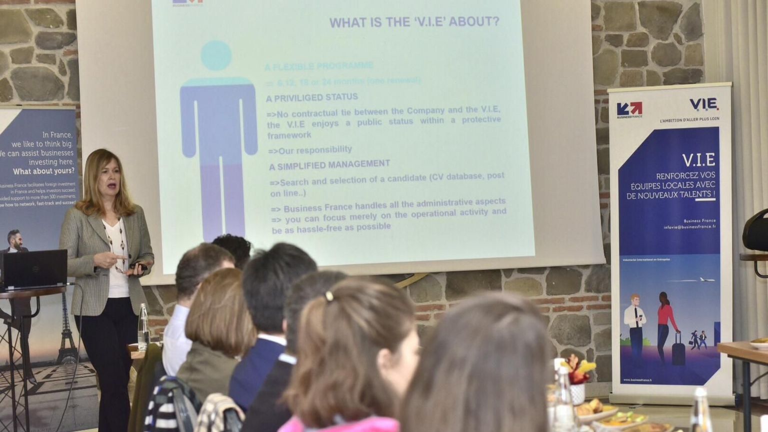 16.10.2019 : présentation aux filiales en Turquie de la formule V.I.E, le programme qui fait ...